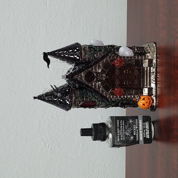 Bath & Body Works | Accents | Bath Body Works Haunted Castle Projector ...